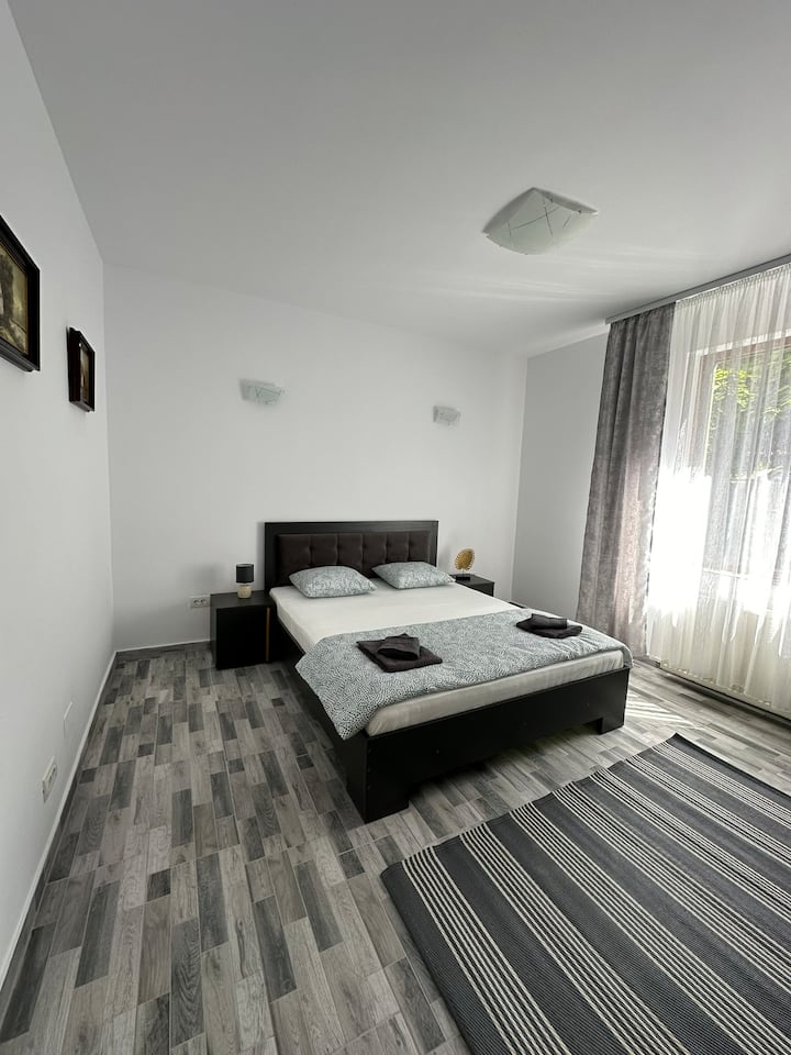 Cozy 2-bedroom Apartment - Agigea