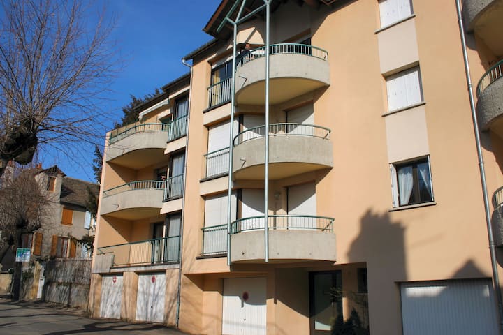 Appartement Situé Au 1er éTage Avec Terrasse. - Marvejols