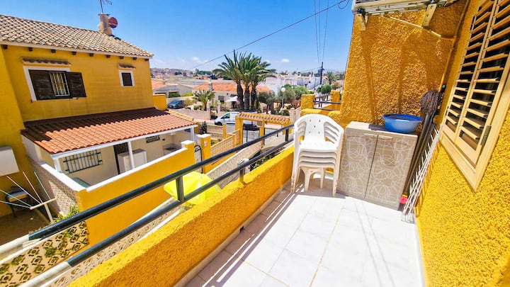 Top Rated & Sunny Apartment, Balcony, 600 M Beach - Torrevieja