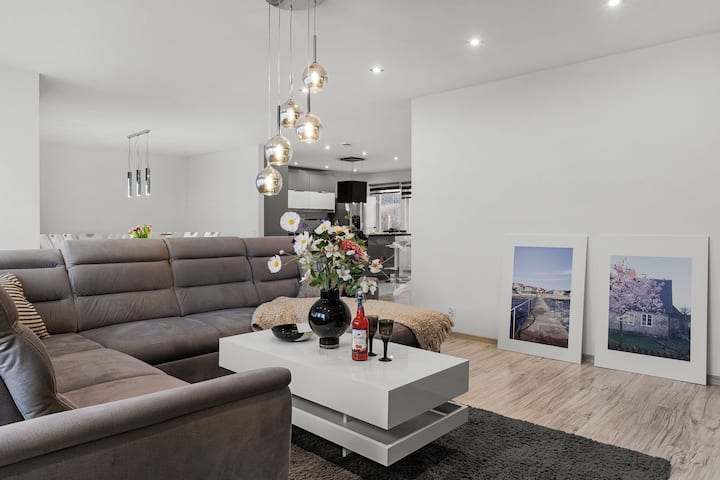 Hus Med Utsikt öVer Båstad - Båstad