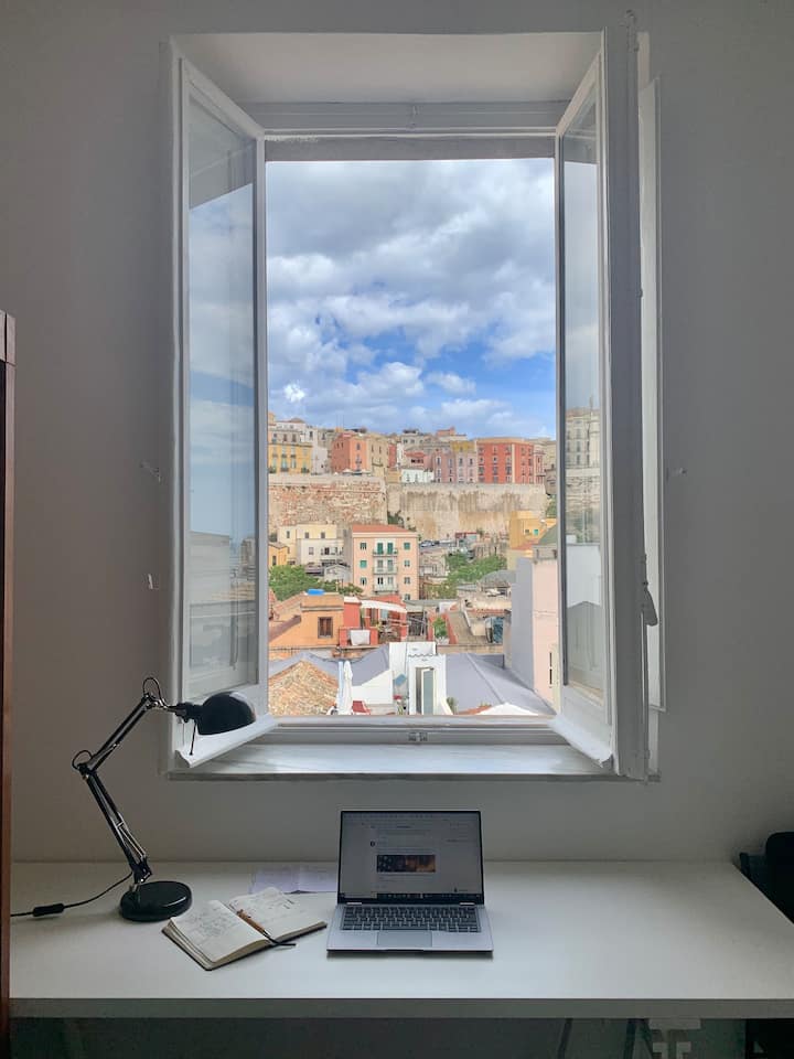 Casa Julio: Spazio E Vista Unica In Centro Storico - Sardegna