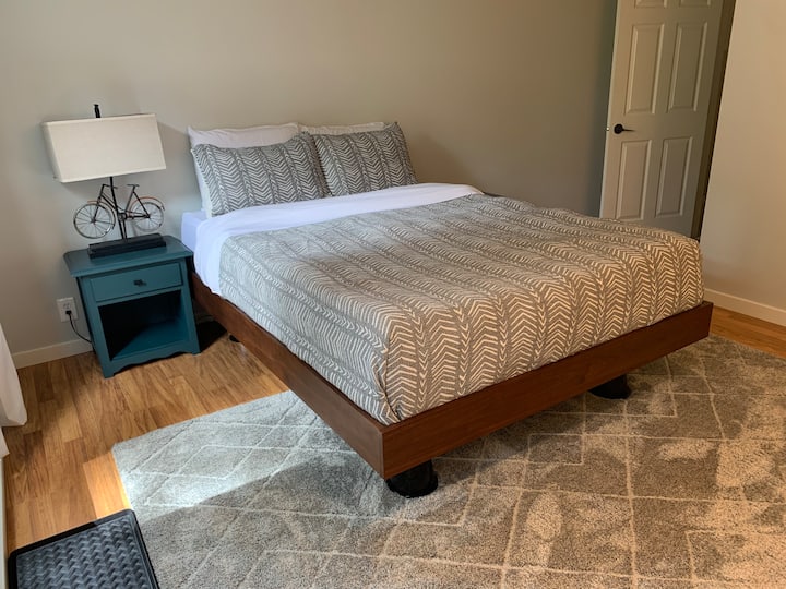Basement Suite Of Locksley Manor - Nanaimo
