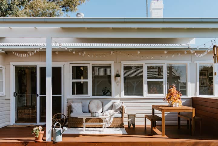 The Cottage On Lawson—heritage Elegance In Mudgee - Mudgee