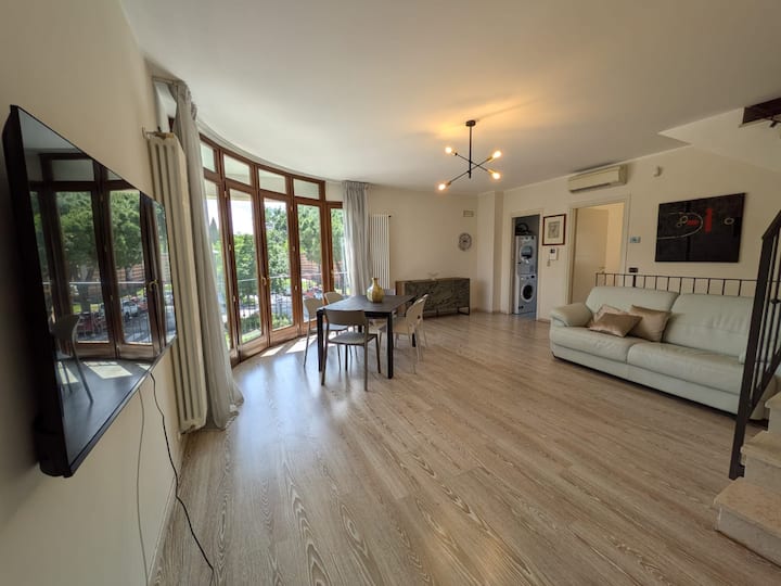 Elegante E Indipendente - Riccione