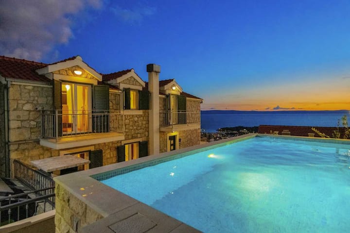 Relax And Spa Villa Elizabeta With Heated Pool - Makarska