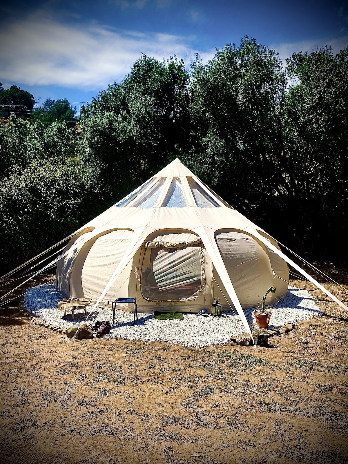 Glamorous "Romantic" Lotus Tent for 2 - Tents for Rent in Laranjeira ...