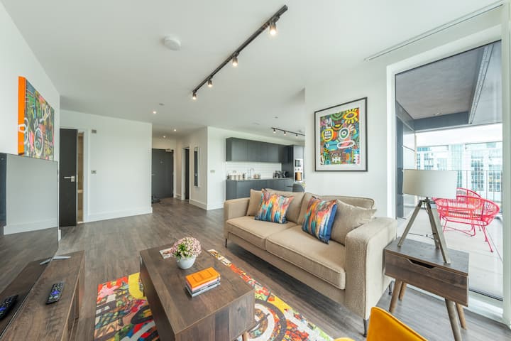 Mitre Chanakira By Artsy - Londra