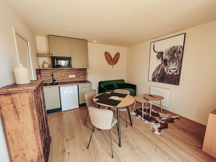 Tuiles Rouges Accès Piscine - Domaine Du Mimosa - Trégastel