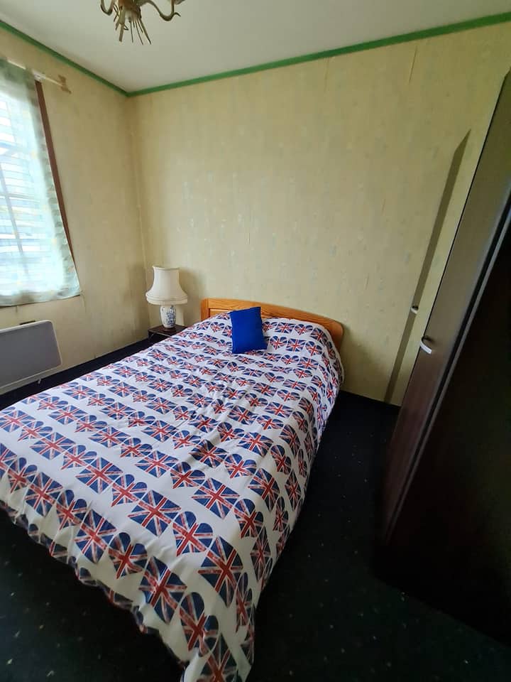 Chambre Dans Une Maison - Carentan