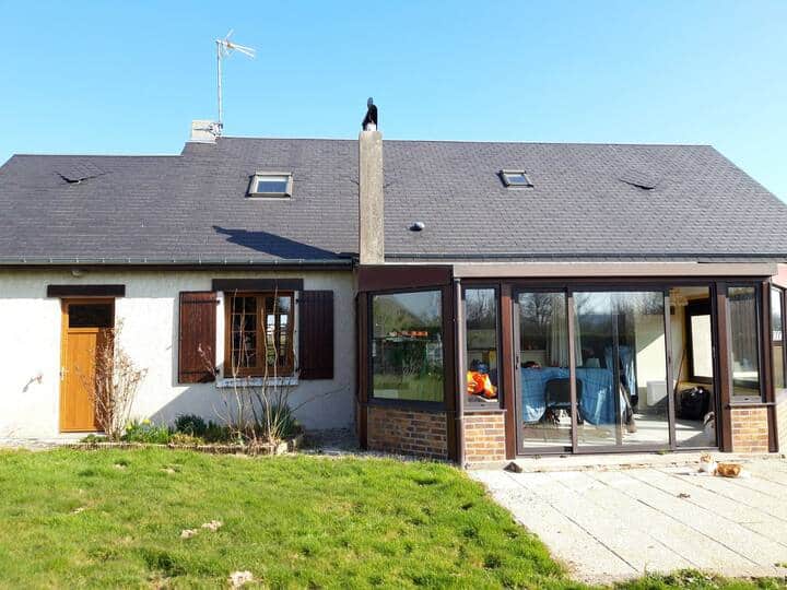Chambre Dans Une Maison - Carentan