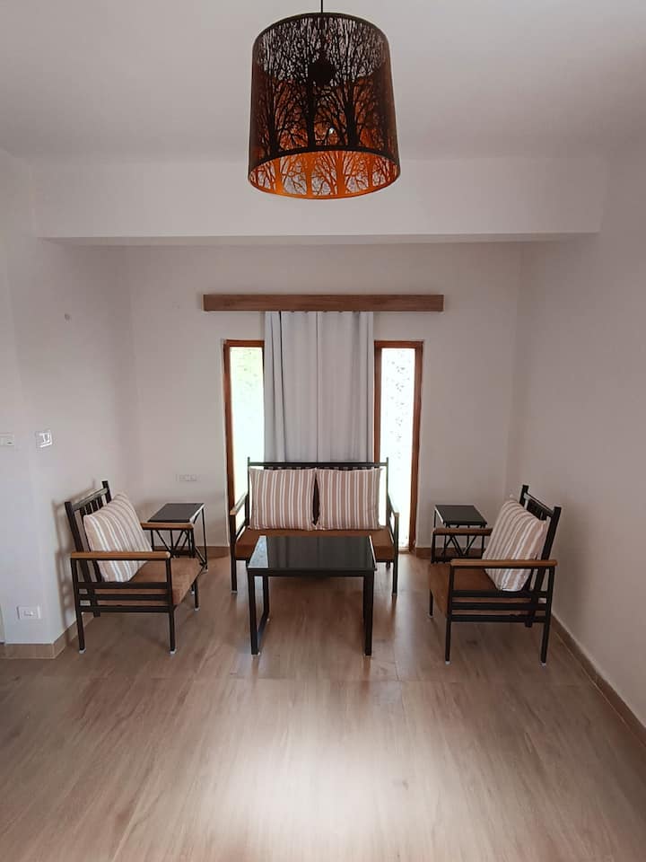 Premium Extra Large Room - Morning Glory @ Yercaud - Yercaud