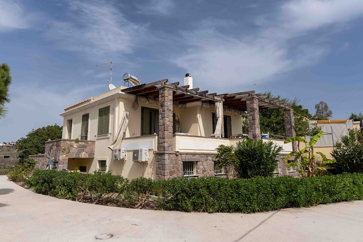 Elias House - Эгина