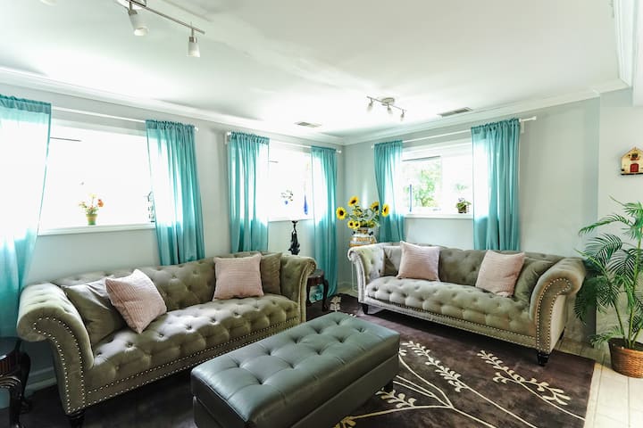 Monthly Carmel Living • Private Basement Apt - Carmel, IN