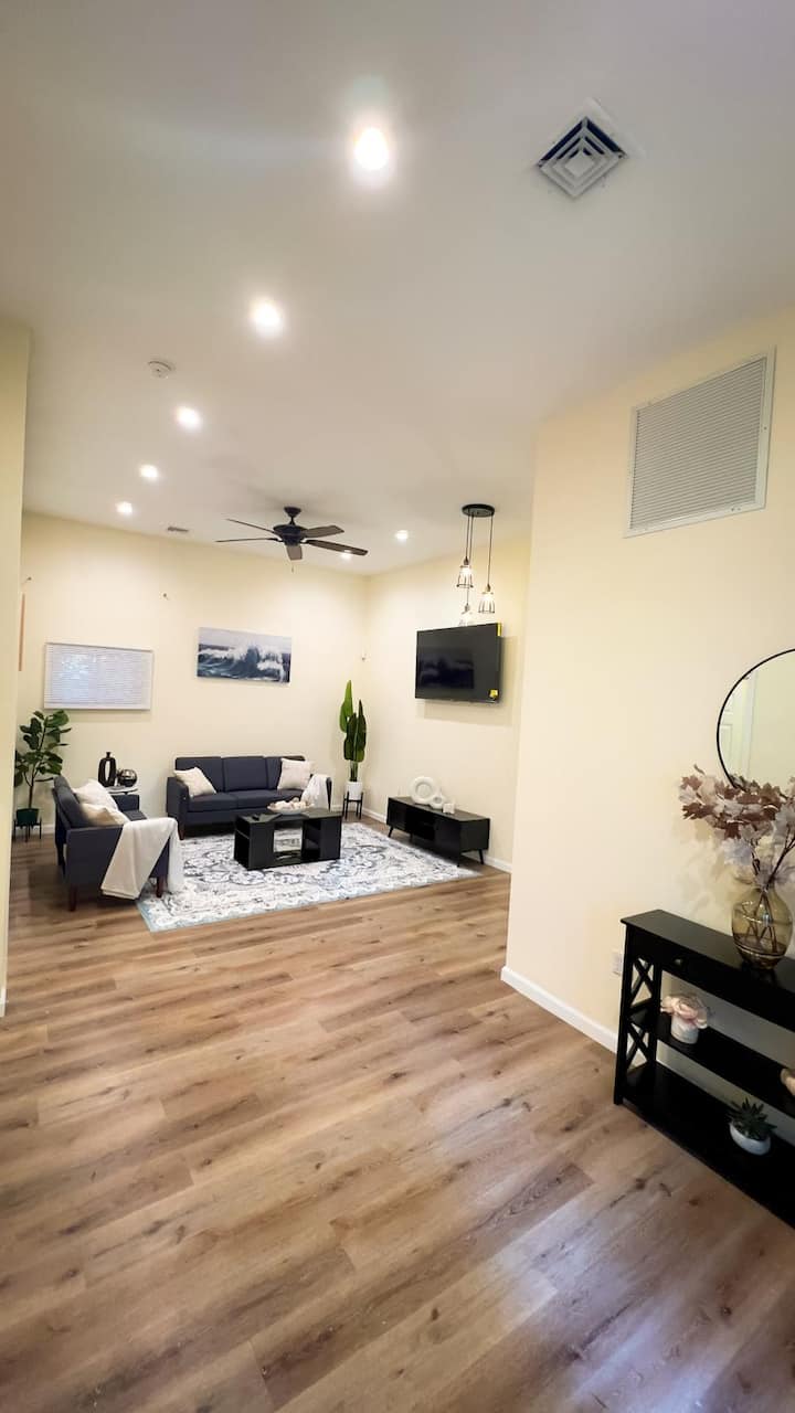 Charming High Ceiling 2 Bedrooms And 1 Bathroom - White Plains, NY