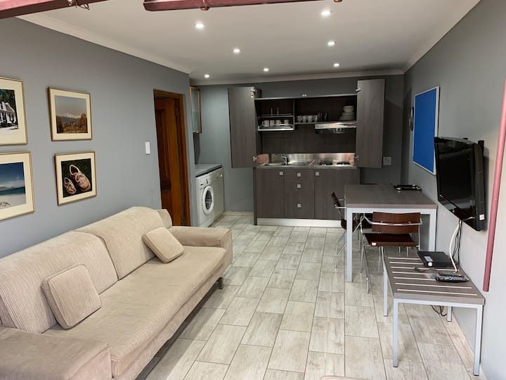 The Garden Cottage @ 99 On Central Atholl - Johannesburgo