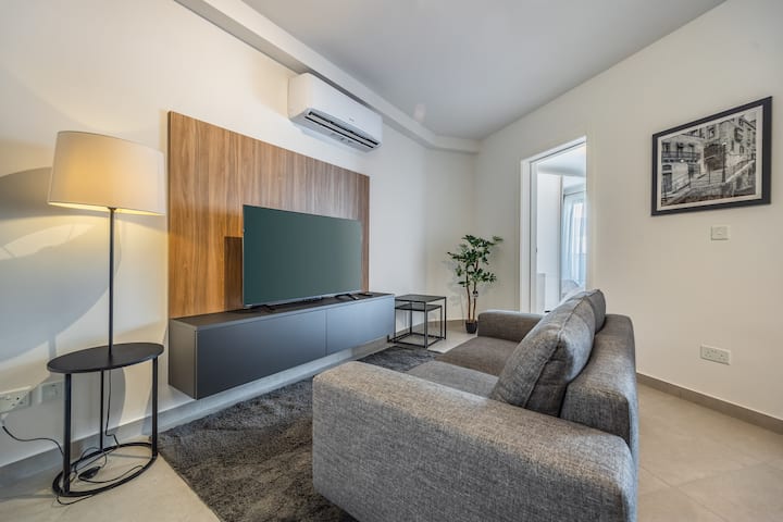 Spacious 3br Penthouse-msida | Steps To Promenade - マルタ