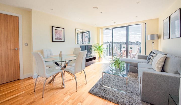 Charming Flat With Balcony Near Tower Bridge - London
