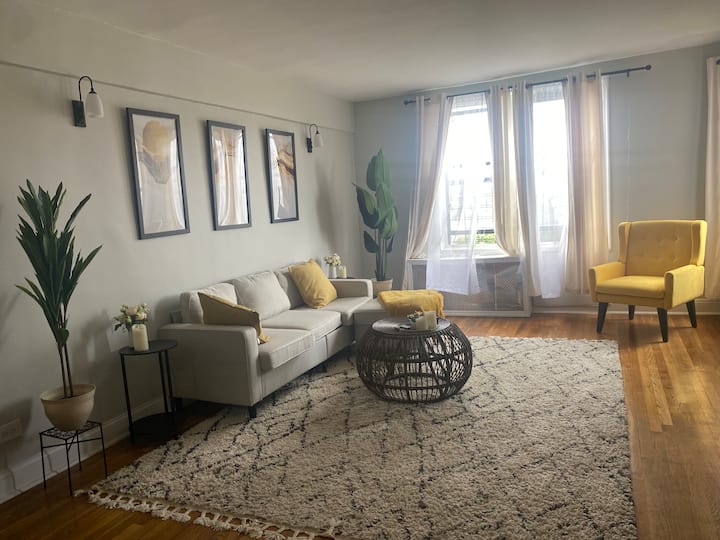 5 Mins From Subway| Entire Apt With Fireplace. - ニューヨーク
