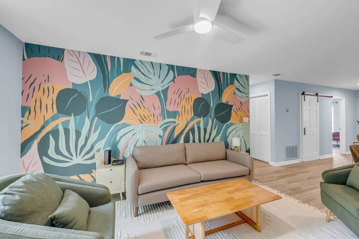 Safe, Walkable, Stylish, King Beds "La Paloma" - Athens, GA