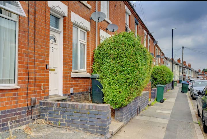 Cv5 Contractor Stays | Parking | Garden | Sleeps 6 - 코번트리