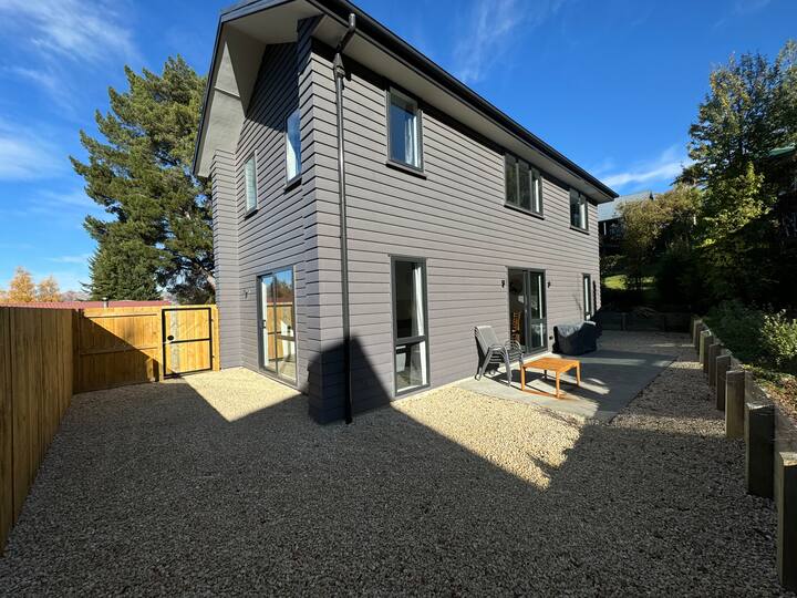 Hanmer Springs Getaway At 16b Alpine Avenue - Hanmer Springs