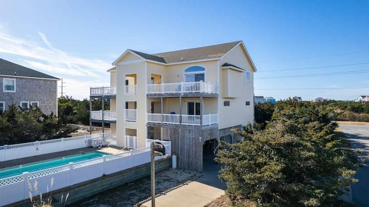 Beachside Retreat Outer Banks Avon - Heated Pool - Outer Banks, NC