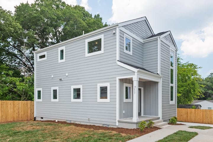 Chic Modern Elegance In Durham - Durham, NC
