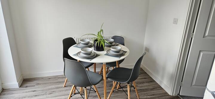 Cornish, Modern Residential Home - Newquay