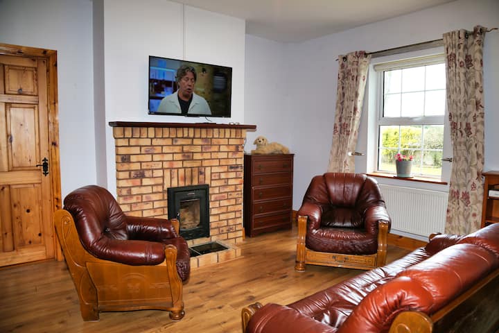 Charming 3 Bedroom Retreat - Roscommon