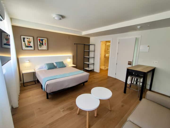 Habitación Tipo Estudio En Quintanadueñas Burgos - Burgos