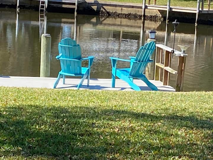 Waterfront Condo W/ Private Dock - Crystal River, FL