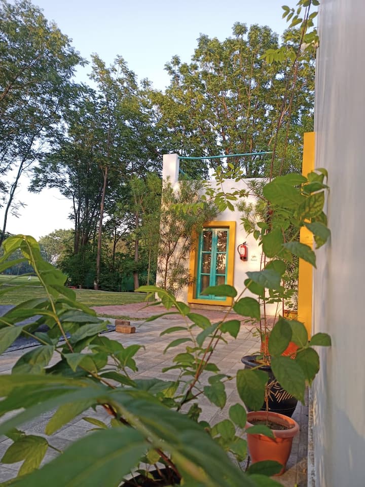 Vacationbuddy Harvest Haven 5 Br Pool, Chandigarh - New Chandigarh