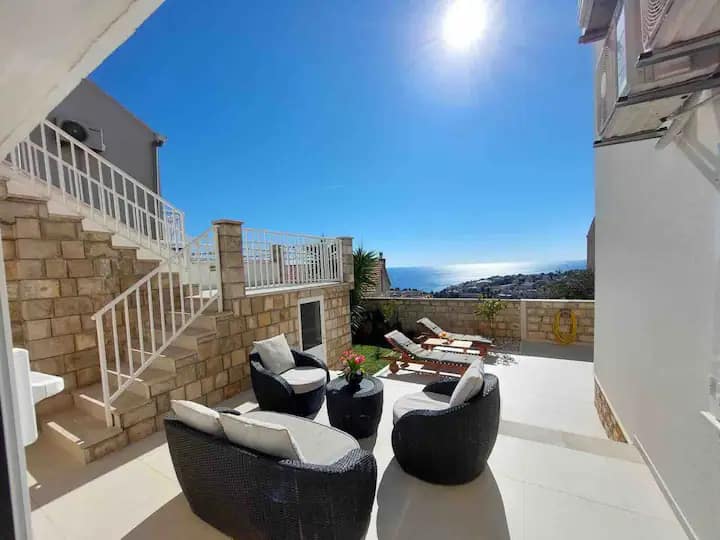 Sunshine Home With Terrace&view - Dubrovnik