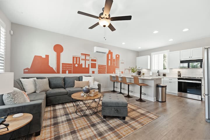 New On South Riverfront! 1402 - Knoxville, TN