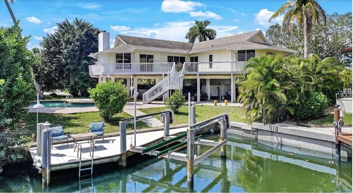 Magnificent Marco Water View - Marco Island, FL