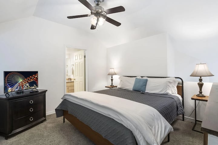 Lakeside Breeze Condo - Branson, MO