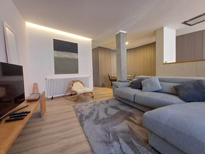 Vi.villa Mayfa, Alójate En Pleno Centro De Ourense - Orense