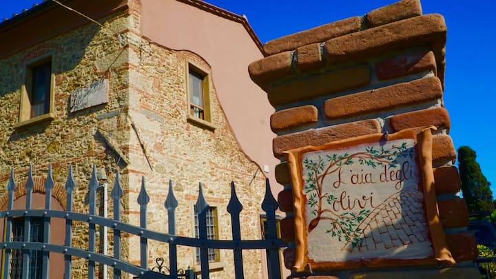 Appartamento In Rustico Toscano - Cecina