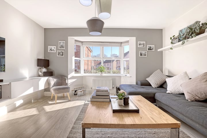 Ultra Modern, Bright & Luxury House - Brentwood - Brentwood