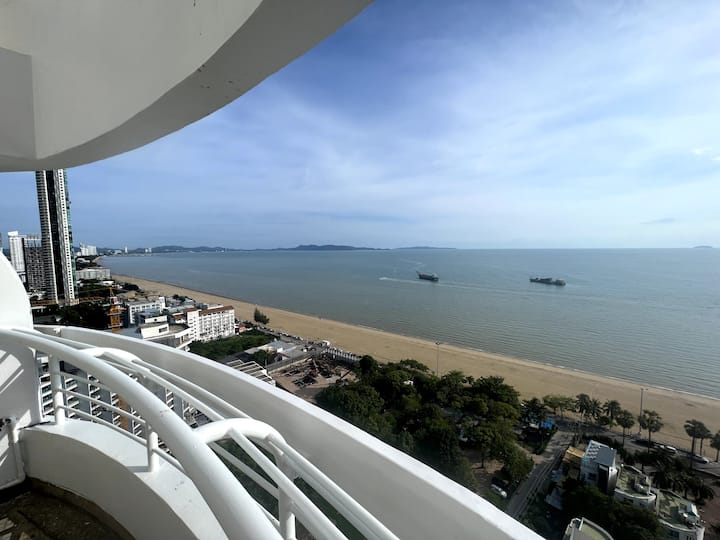 Sea View 26th Floor Big Balkony - Pattaya City
