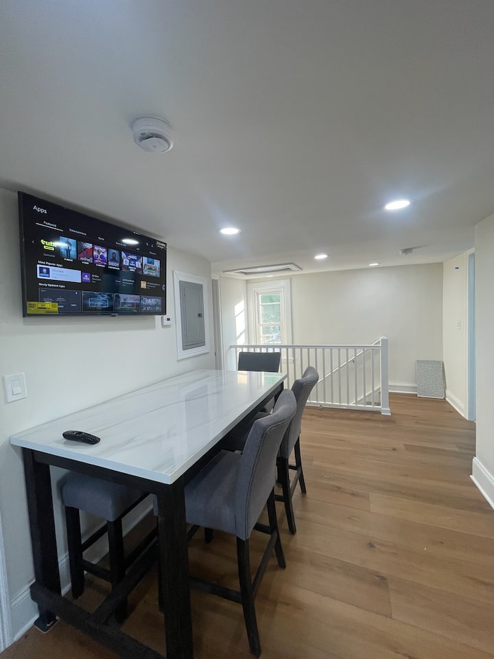 2br Penthouse Apt In Downtown Princeton (#4a) - Princeton, NJ