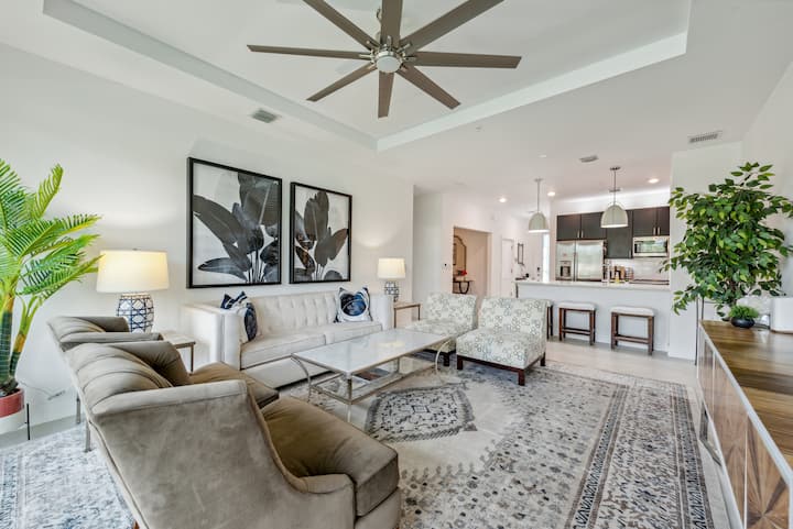 Convenience In Paradise - Bonita Springs, FL