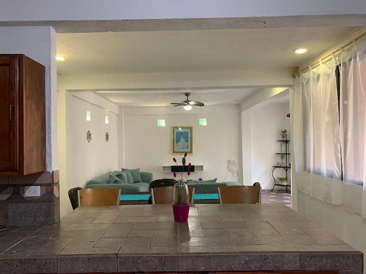 Casa Estrellas Del Mar
Amplios Y Cómodos Espacios - Cancún