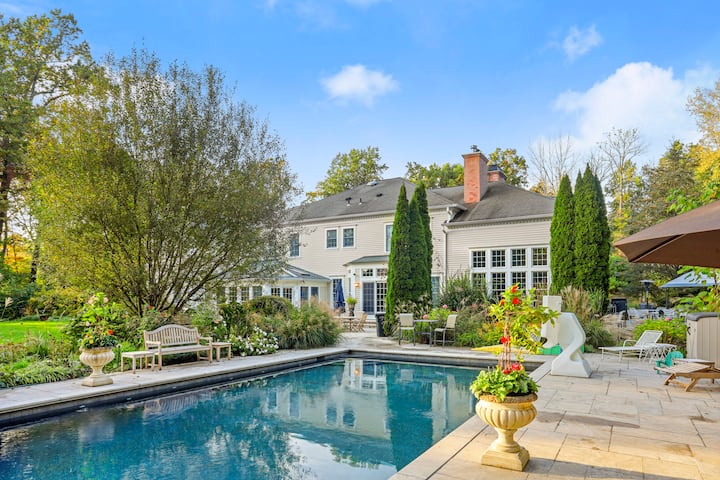 Spectacular Mansion With Pool/spa Close To Nyc - White Plains, NY