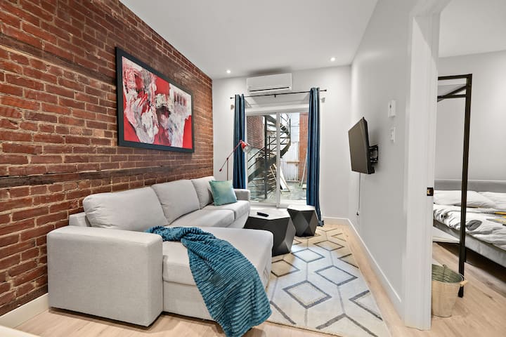 Quaint Gem In Le Plateau Mtl - Montreal