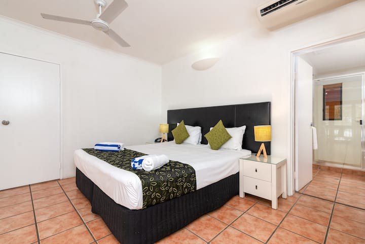 2 Bedroom Suite Pool View - Palm Cove