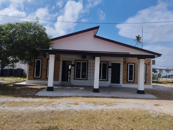 D'tanjung Homestay, Pekan Pahang (Tulip) - Pekan