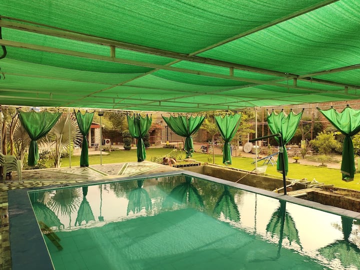 Farm House : Pool, Bbq & More! - Lahore