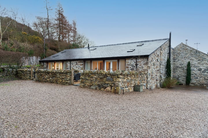 Cosy Barn Conversion In N Wales With Log Burner - North Wales