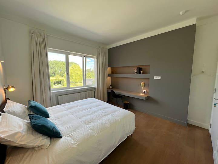 Tuss - Kamer 103 - Wevelgem